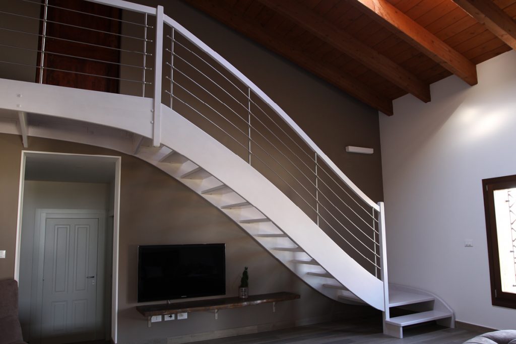 Scala moderna con gradini sospesi Aliante - Scale leggere su misura ...